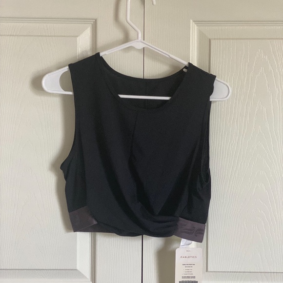 Fabletics | Tops | Nwt Fabletics Cashel Twist Front Tank Blackshadow ...